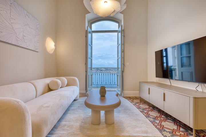 Elegant Seaview 2 Bedroom Flat With Balcony Ldem-5 - Valletta