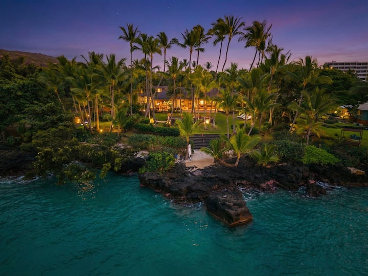 Hahalua Bay Villa By Gather: Luxe Oceanfront - Hawaii