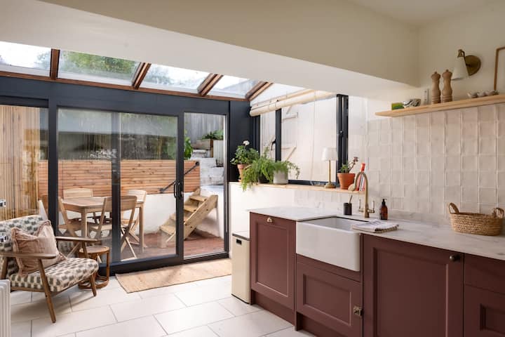 Traditional Cornish Cottage & Garden, Redruth - Pool