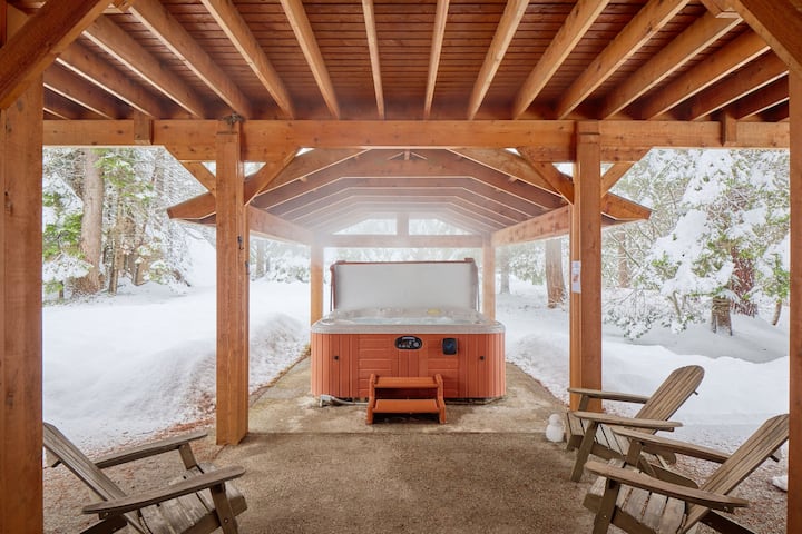 Timbercrest Lodge - Hot Tub Nights, Mountain Air - Plain, WA