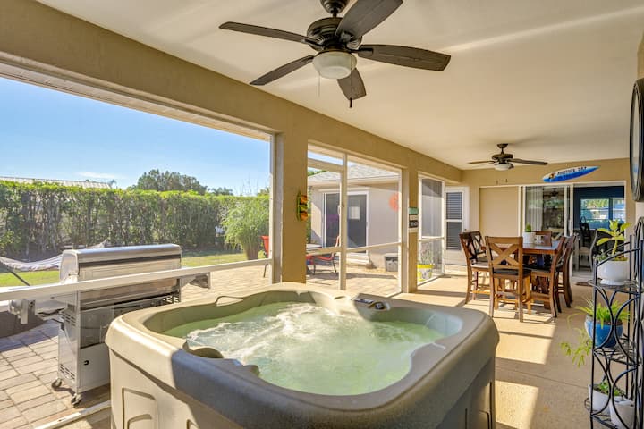Private Hot Tub & Yard: Bright Bonita Springs Home - Bonita Springs, FL