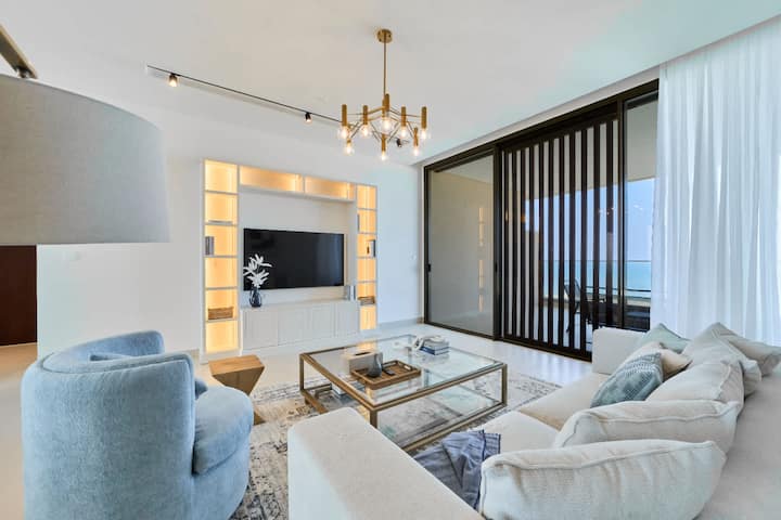 Spacious 2br Plus Maids Sea View Apartment In Al Z - Ajman