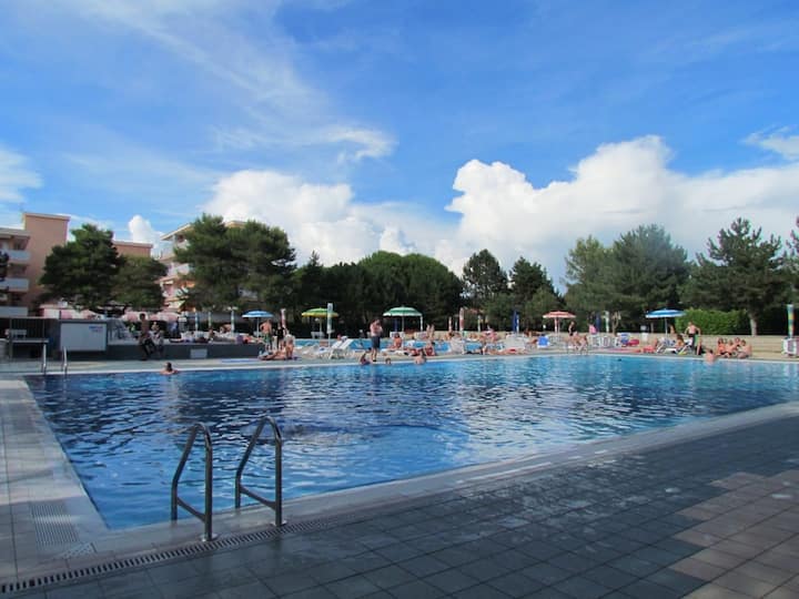 Appartement Spacieux Avec Accès à La Piscine - Bibione