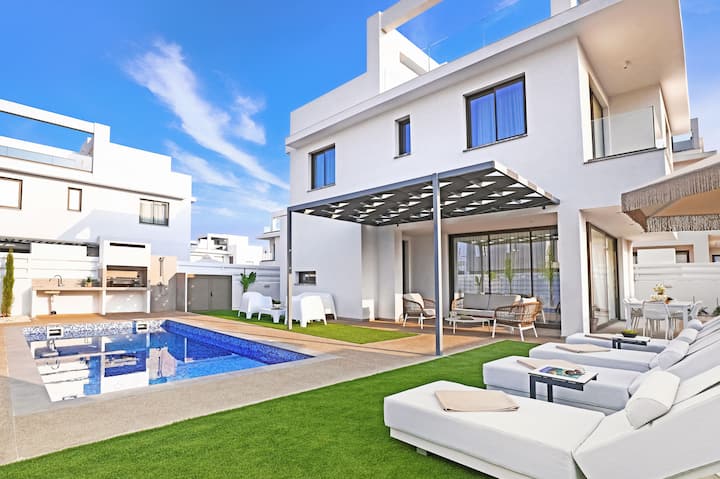 Villa Elsa - Luxury Villa In Pernera - Nissi Beach