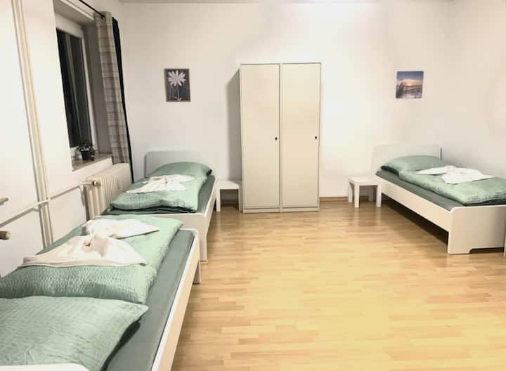 Kr16d Schickes Apartment Für Firmenarbeiter - Krefeld