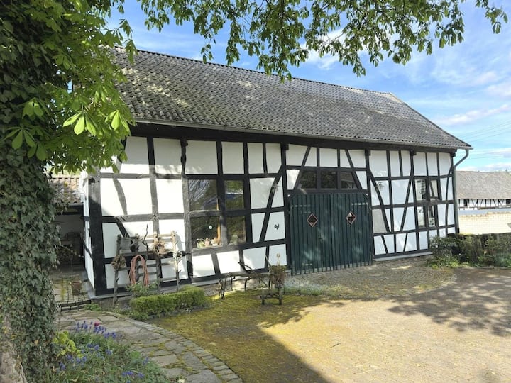 Historische Scheune Mit Whirlpool - Königswinter