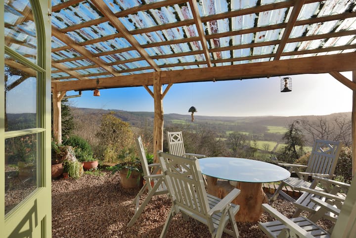 Stunning Hilltop Escape • Nr Redbank •  Epic Views - Hereford