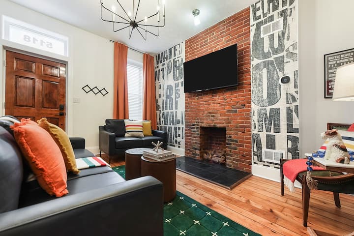 3 King Beds | Upper Lawrenceville | Game Room - Forest Hills, PA