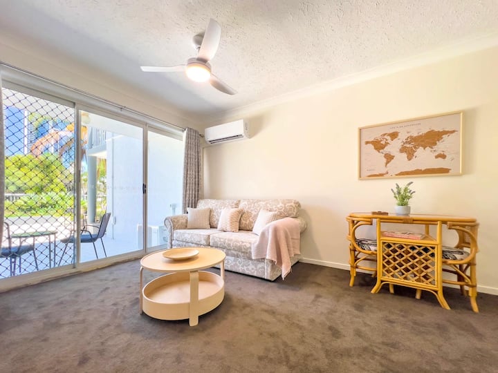 Chevron Island Boutique Retreat Near Beach & Pool - Surfers Paradise