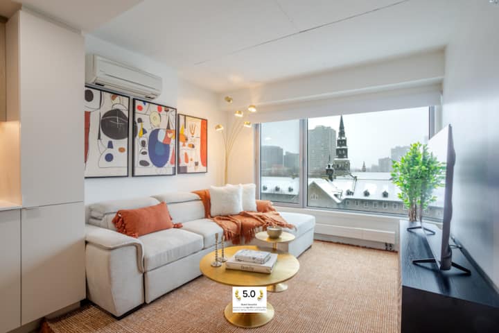 Sleek City Hideaway | Ev Charger & Rooftop - Montreal