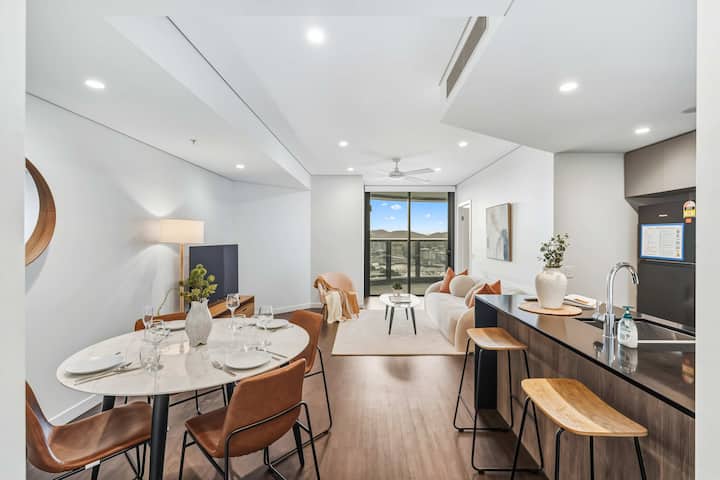 High-floor 2br | River & City Views | Cbd - Spring Hill