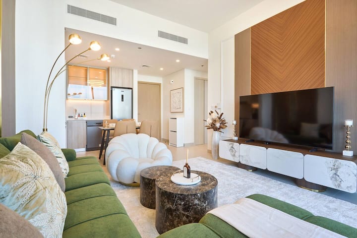 Luxury 1br Apartment | Steps From Dubai Hills Mall - Dubai