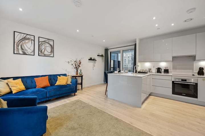 Executive 3-bed, 2-bath Apartment | Central London - Woolwich
