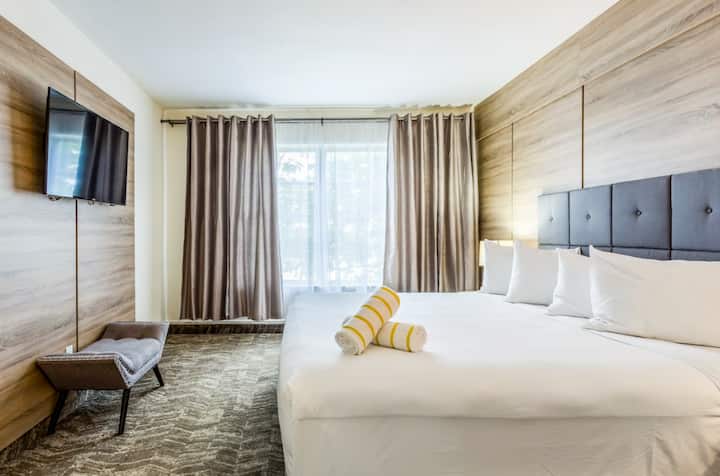 Studio Near Pompano Beach - Steps To Ocean & Pier - Pompano Beach, FL