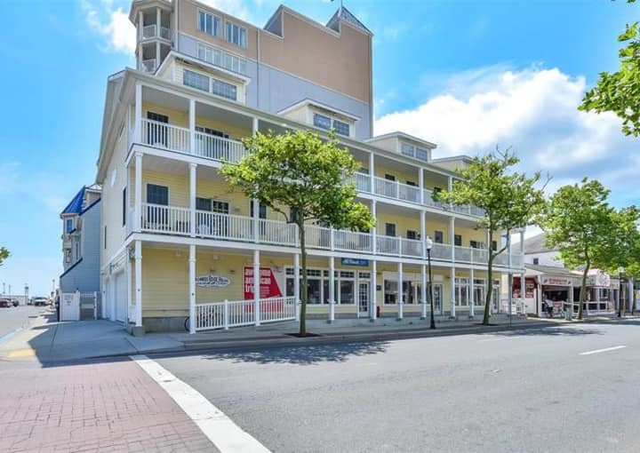 Boards Edge Villas 104 Is A Lovely Townhouse. - Ocean City, MD
