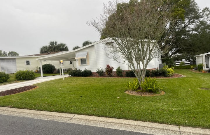 Magnolia Golfview Getaway - Lake Weir, FL