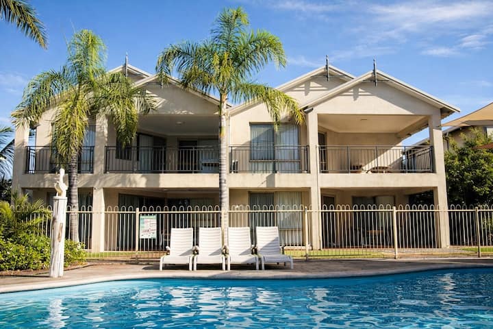 Kalbarri Poolside Villa – Spacious 3-bed Retreat C - Kalbarri