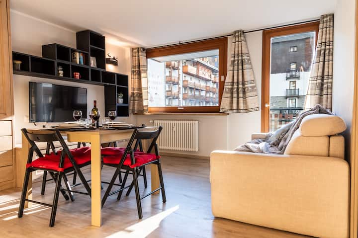 The Family Crest - Central Apartment, Walk To Lift - Zermatt