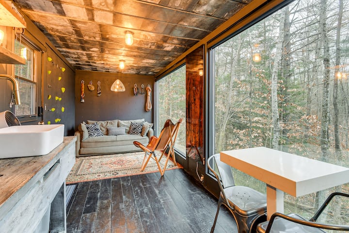 Secluded Red River Gorge Cabin W/ Rooftop Deck! - Kentucky