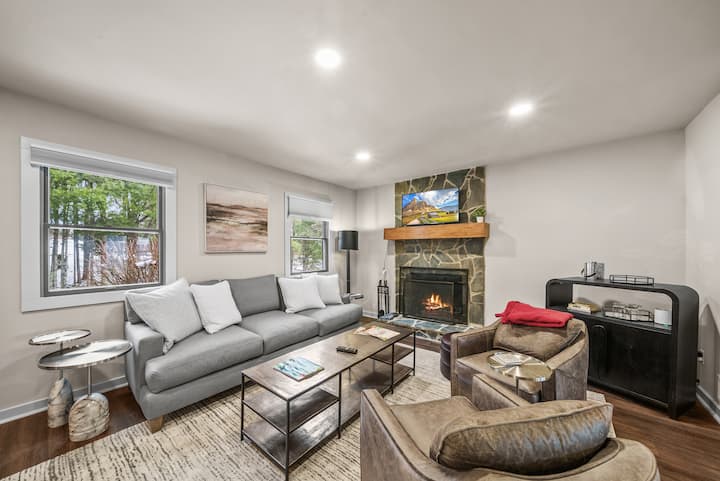 Blowing Rock 5br: Hot Tub, Arcade & 2 Kitchens - Blowing Rock, NC