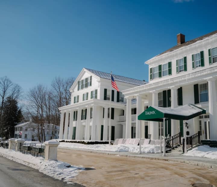 Premier King Suite With Fireplace & Kitchen - Manchester, VT