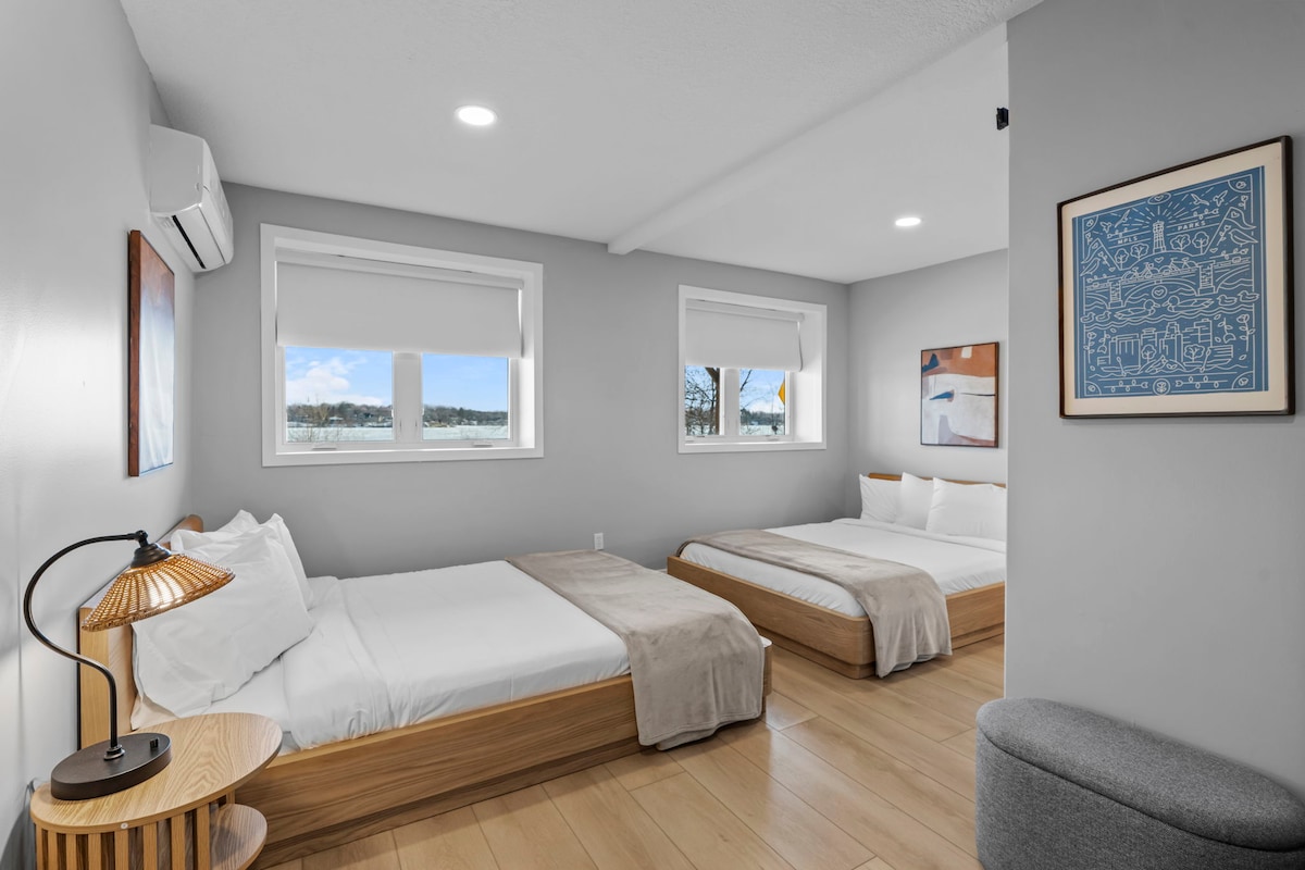 Cozy Lake Johanna Retreat w/ Private Dock - Houses for Rent in Arden ...