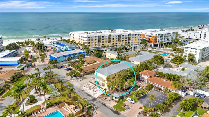 2br Beach Club – Heated Pool, Hot Tub & Beach - Siesta Key, FL