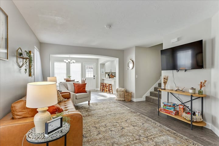 Minutes From World-class Skiing & Hiking Trails! - Sandy, UT