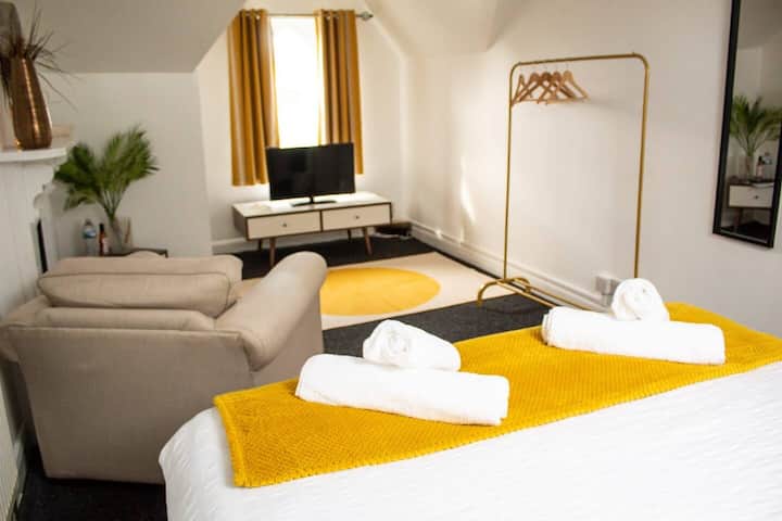 Contractor House Nec Jlr Airport Parking 11 Beds - Birmingham
