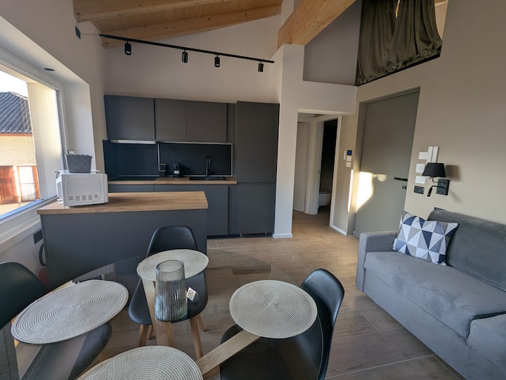 Alpine Lodge Grey Di Tss - Il Fascino Del Centro - Italia