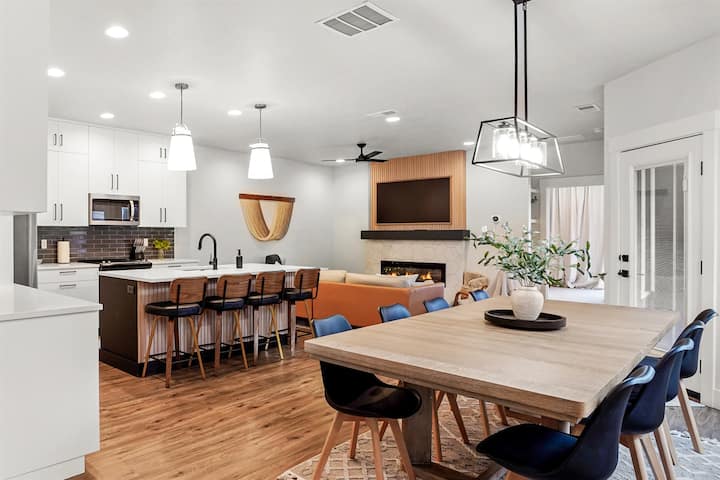 Luxury Home/hot Tub/fireplace/patio/lake Cascade - Cascade, ID