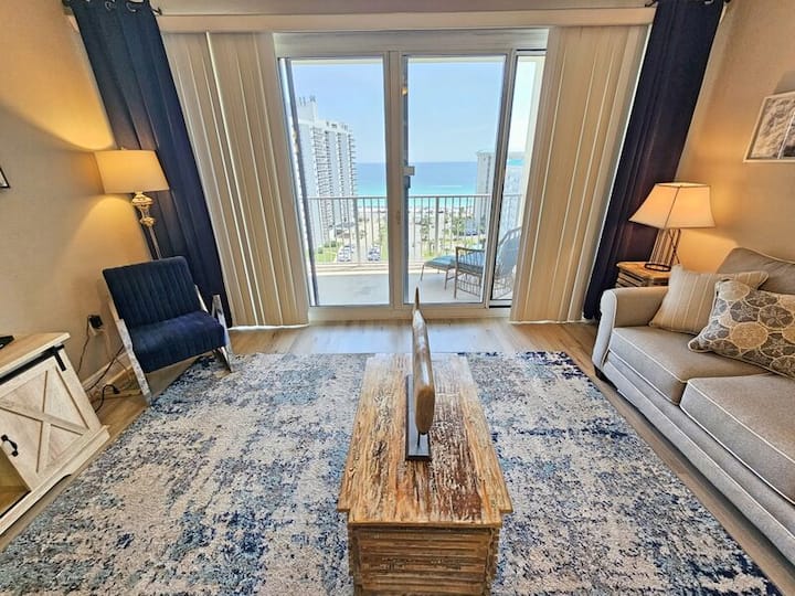 12th Flr Condo W/zero Entry Pool + Beach Access - Florida Panhandle, FL