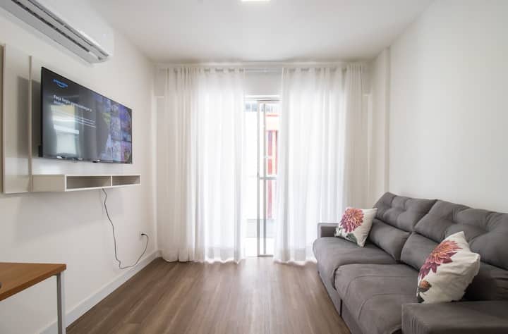 Pnp52 - 1 Dorm, Quadra Mar, Sacada, Centro - Balneario Camboriú