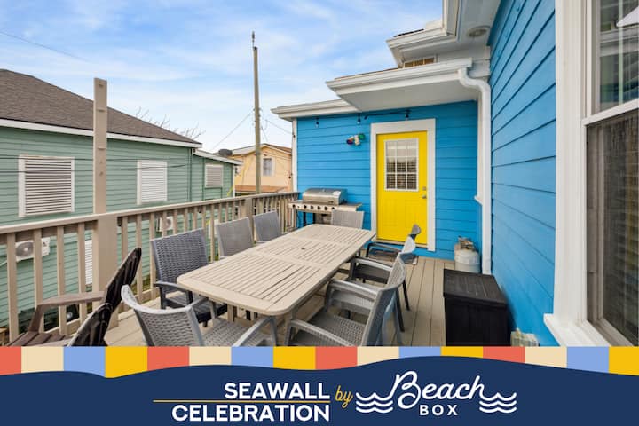 Seawall Celebration|walk To Beach + Pleasure Pier - Galveston, TX