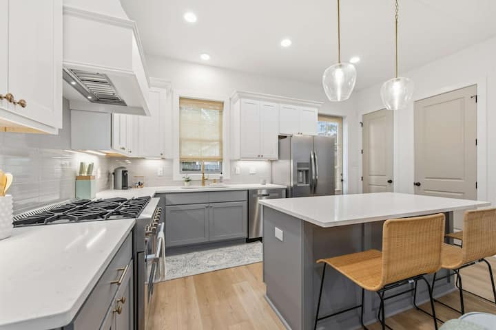 New• Oaks Escape • King • River Ranch • Nespresso - Lafayette, LA