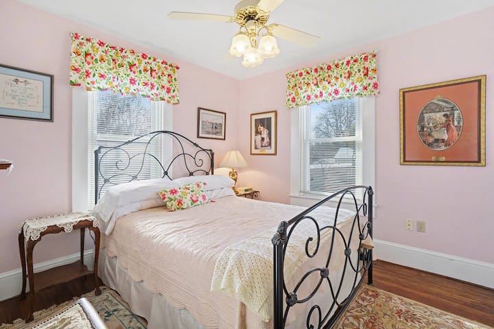 Ribbons N Romance - Lititz, PA