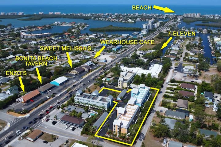 New Beach Getaway Queen Studio Near Naples - Bonita Springs, FL
