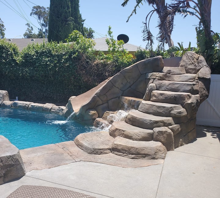 Castle1 - 6 Br Home - Anaheim, CA