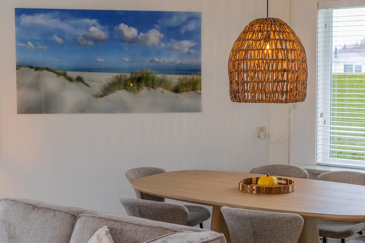 Beach & Bunker - Hollum