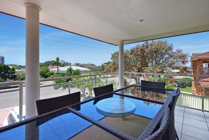 Room To Relax | 4 Bedrooms, 4 Bathrooms - The Entrance