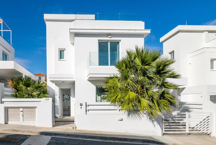 Green Bay Villa #12 - Ayia Napa