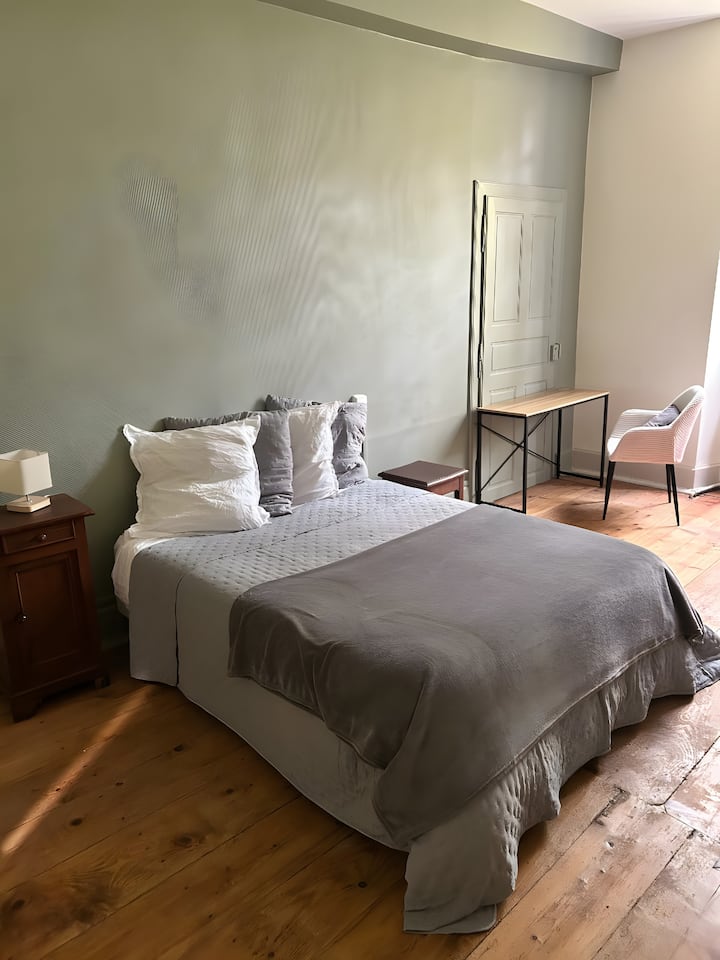 Chambre 5 - Vic-en-Bigorre