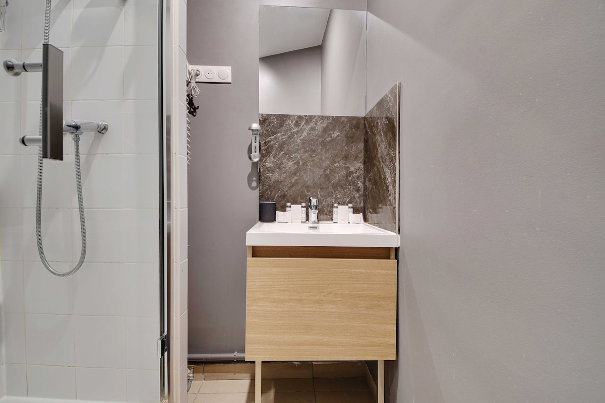 Estudio auténtico - 2P - Canal Saint-Martin - Departamentos en renta en ...