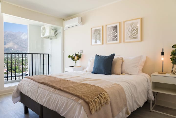 Chic ÑUñoa Apt: 2br, 2ba, Sleeps 5, Balcony - Las Condes