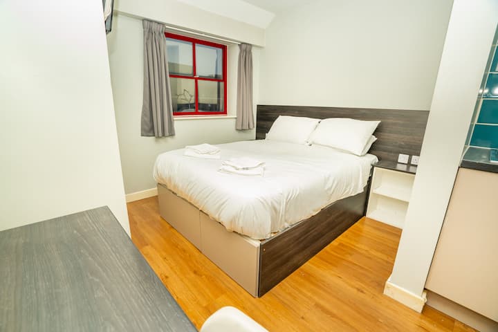 Bright Budget Double Studio In Central Nottingham - Nottingham