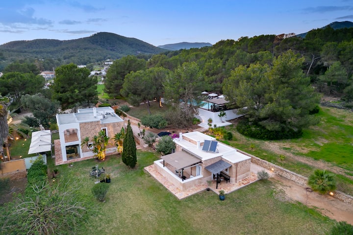 Villa Near Ibiza Town, Sleeps 12/14 - Ibiza