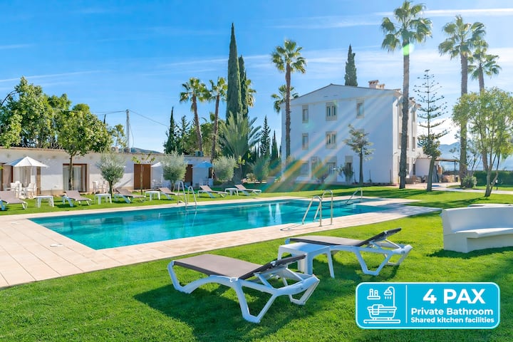 Cubo's Naz Country Stay | Dbl Terrace Bath Kit B&b - Cártama