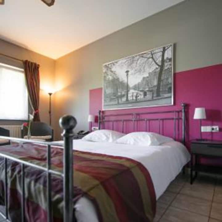 Chambre Double Dans Hotel-restaurant Authentique - Dinant
