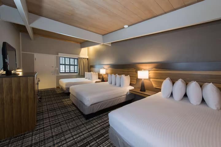 Adventure Stay W/sports, Pools & Mountain Views - Glenwood Springs, CO