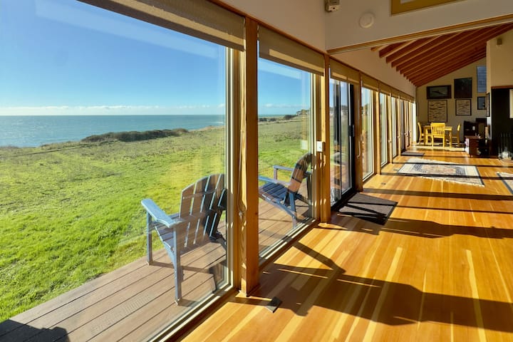 Seascape Oceanfront W/ Hot Tub, Private Courtyard - Gualala, CA